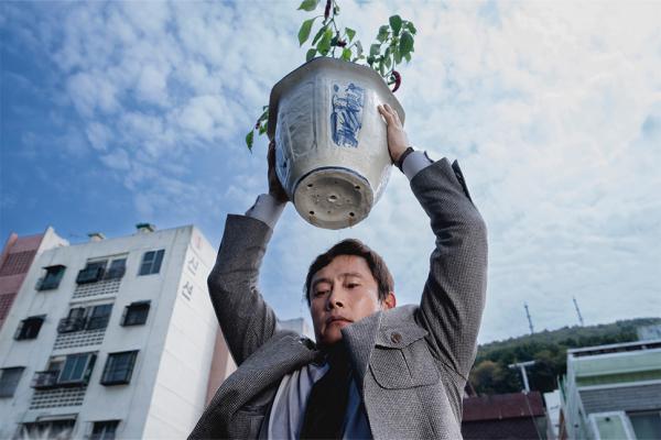 Biennale Cinema 2025 | Eojjeol suga eopda (No Other Choice)